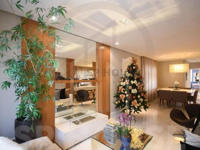 Sobrado para venda no Lar São Paulo, 3 suítes, 2 vagas, 220m²
