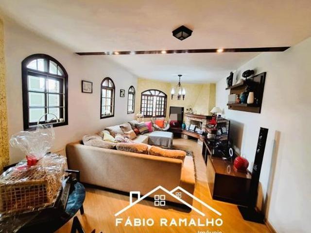 Sobrado para venda na Vila Campo Grande, com 3 dorms, suíte, e 2 vagas