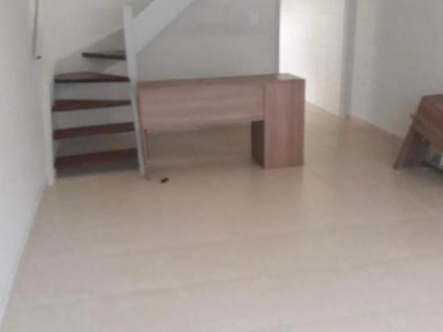 Sobrado para Venda por R$190.000,00 com 95m², 2 dormitórios, 1 banheiro e 1 cozinha Vila lageado