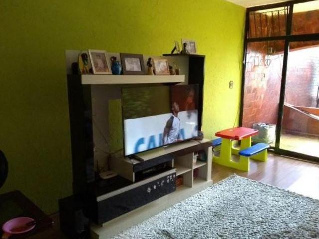 Sobrado para Venda por R$1.500.000,00 com 4 dormitórios, 1 suite e 6 vagas Vila rosária, São paul