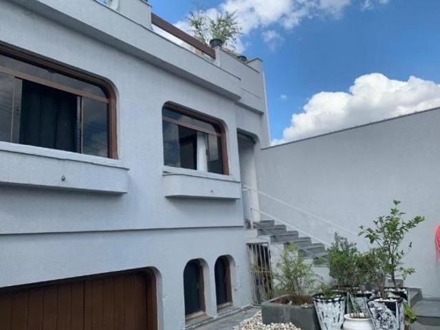 Sobrado para Venda por R$1.800.000,00 com 240m², 3 dormitórios, 2 suites e 5 vagas Vila maria, São
