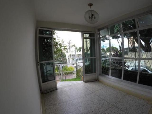 Sobrado para Venda por R$1.200.000,00 com 290m², 4 dormitórios, 2 vagas e 3 banheiros Vila matilde