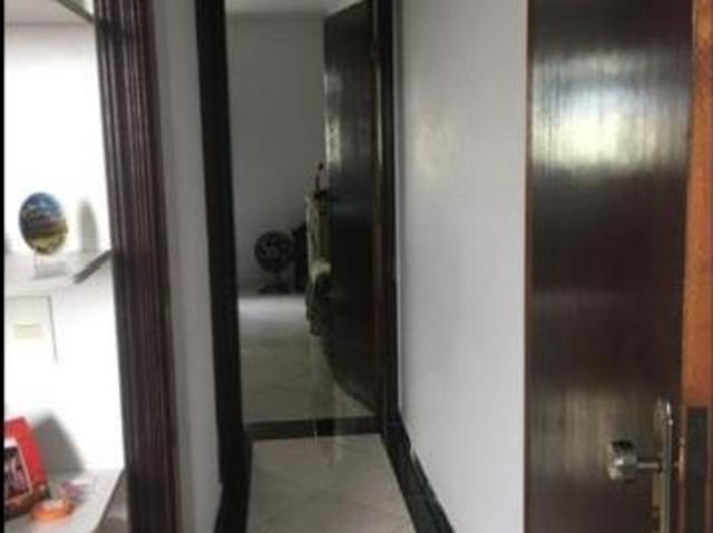 Sobrado para Venda por R$410.000,00 com 120m², 1 sala, 1 banheiro e 2 vagas Interlagos, São paulo