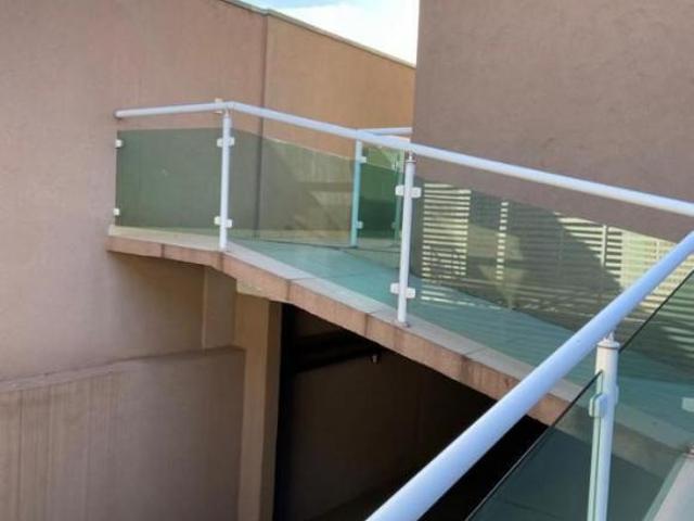 Sobrado para Venda por R$450.000,00 com 89m², 3 dormitórios, 3 suites e 2 vagas Parque boturussu