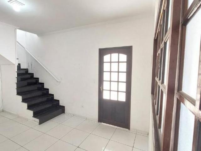 Sobrado para Venda por R$490.000,00 com 370m², 4 dormitórios, 2 suites e 2 vagas Jardim camargo no
