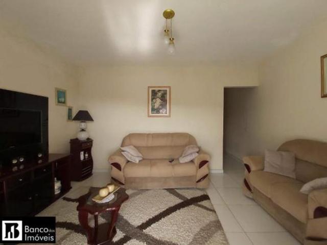 Sobrado para Venda por R$520.000,00 com 250m², 4 dormitórios, 2 vagas e 3 banheiros Vila jacuí, Sã