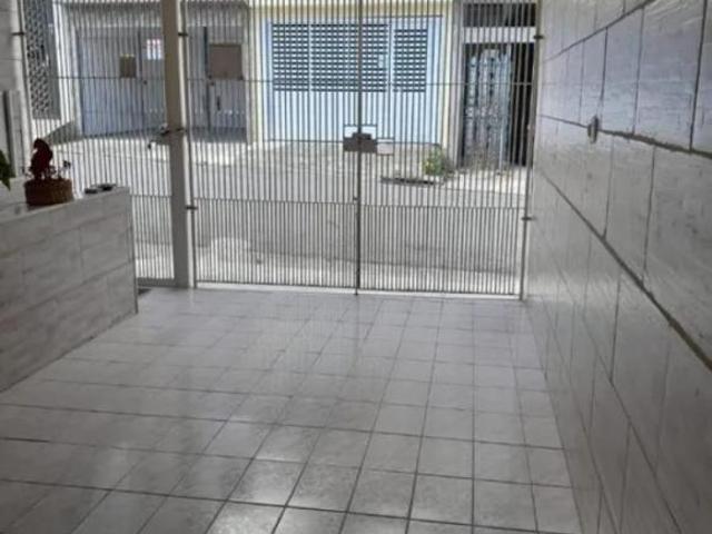 Sobrado para Venda por R$590.000,00 com 224m², 3 dormitórios, 1 vaga e 2 banheiros Cooperativa, Sã