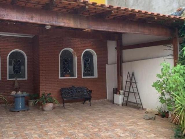 Sobrado para Venda por R$620.000,00 com 102m², 3 dormitórios, 4 vagas e 1 banheiro São miguel paul