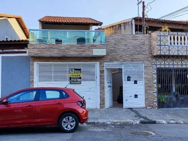 Sobrado para Venda por R$650.000,00 com 3 dormitórios, 2 vagas e 2 banheiros Parque do carmo, São