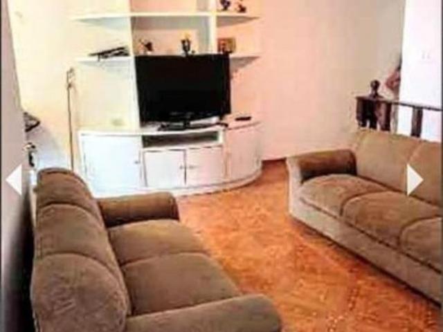 Sobrado para Venda por R$650.000,00 com 235m², 4 dormitórios, 2 vagas e 3 banheiros Cidade satélit