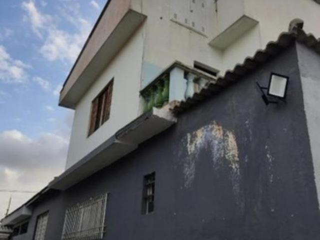 Sobrado para Venda por R$742.000,00 com 194m², 4 dormitórios, 1 suite e 3 vagas Penha de frança, S
