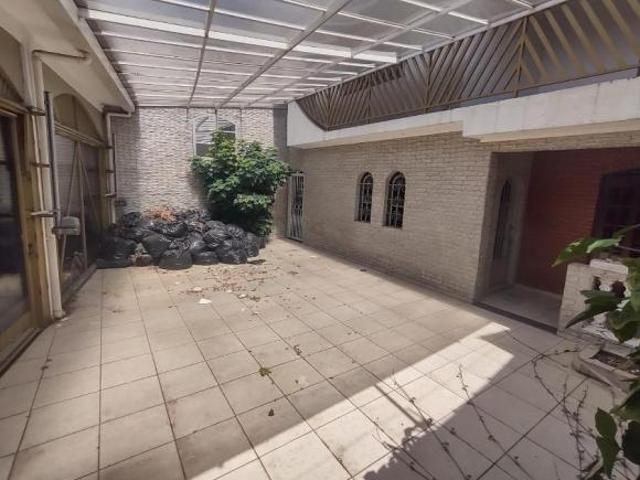 Sobrado para Venda por R$790.000,00 com 300m², 4 dormitórios, 2 suites e 3 vagas Itaim paulista, S