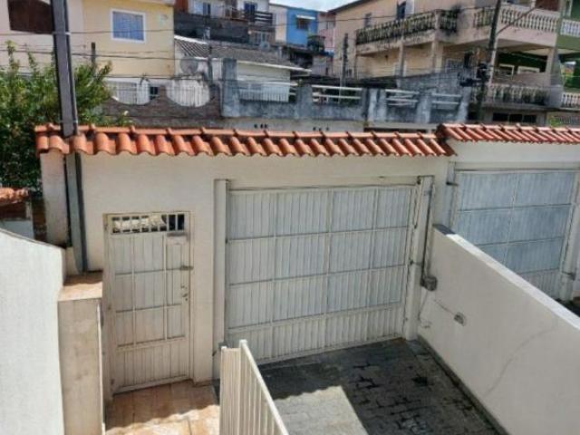 Sobrado para Venda por R$800.000,00 com 150m², 3 dormitórios, 1 suite e 5 vagas Jardim santa terez