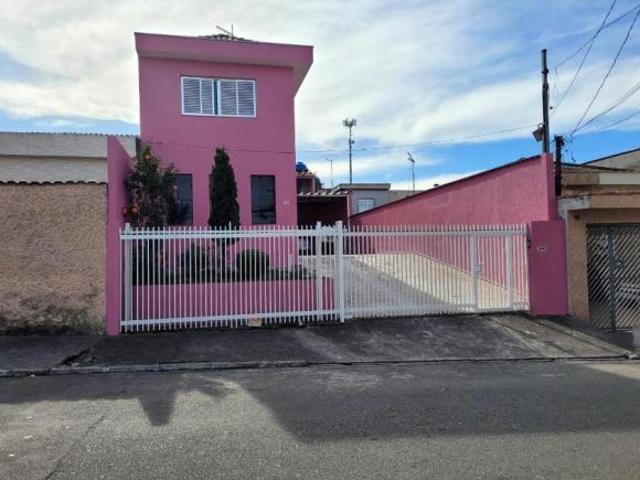 Sobrado para Venda por R$830.000,00 com 320m², 3 dormitórios, 1 suite e 10 vagas Cidade líder, São