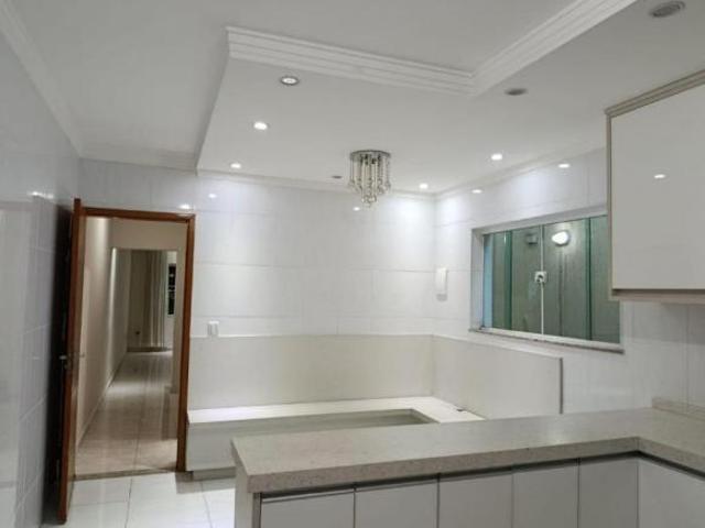Sobrado para Venda por R$850.000,00 com 3 dormitórios, 1 suite e 2 vagas São miguel paulista, São