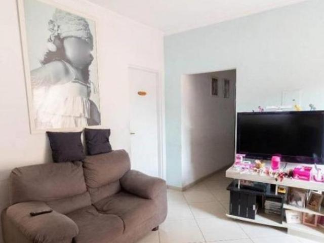 Sobrado para Venda por R$850.000,00 com 580m², 3 dormitórios, 2 vagas e 3 banheiros Vila esperança