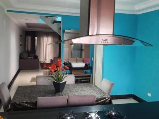 Sobrado para Venda por R$900.000,00 com 300m², 3 dormitórios, 3 suites e 2 vagas Jardim imperador