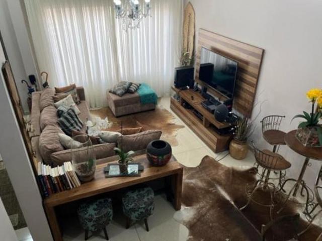 Sobrado para Venda por R$980.000,00 com 320m², 3 dormitórios, 1 suite e 4 vagas Jardim nossa senho