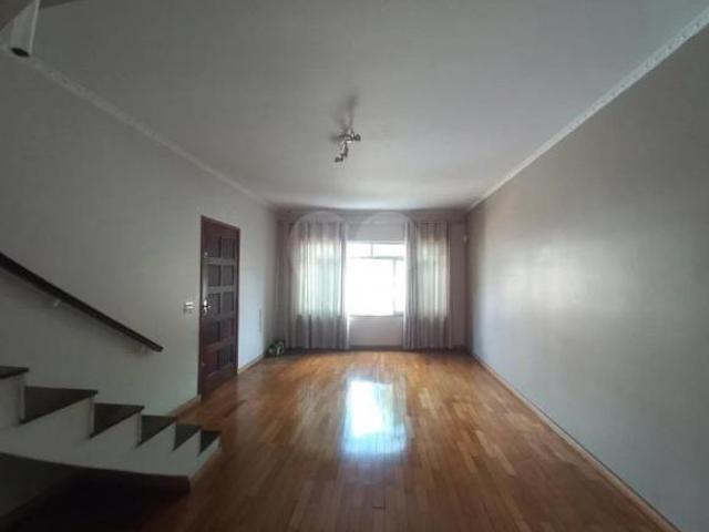 Sobrado para venda possui 170 m² com 3 quartos e 3 vagas em Vila Maria Alta