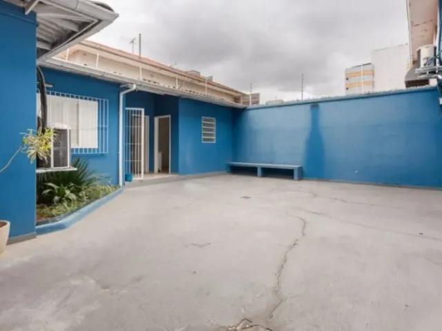 Sobrado para venda possui 250 metros quadrados com 5 quartos em Butantã São Paulo SP