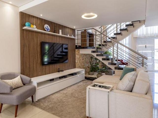 Sobrado para venda Real Park 209 metros quadrados com 3 quartos
