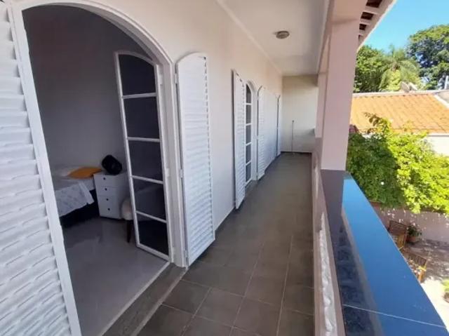 Sobrado para venda tem 174 metros quadrados com 3 quartos em Parque Via Norte Campinas SP