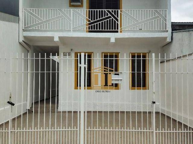 Sobrado para Venda/Aluguel com 4 quartos, 110 m² por R$ 668.000