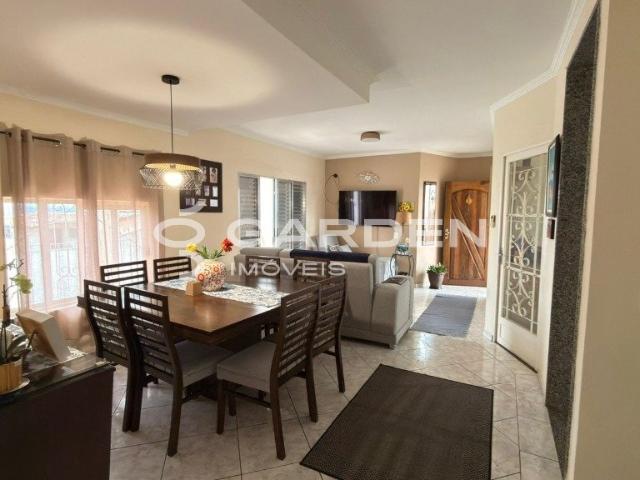 Sobrado para Venda/Aluguel com 4 quartos, 388 m² por R$ 1.950.000