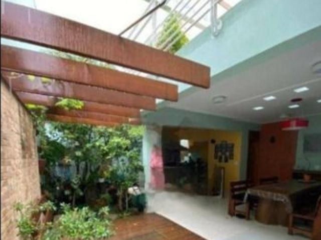 Sobrado para Venda/Aluguel com 4 quartos, 400 m² por R$ 2.050.000