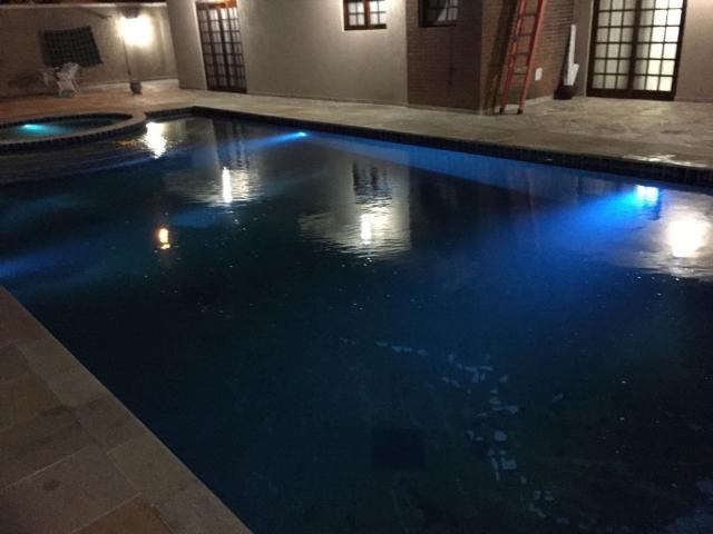 Sobrado para Venda/Aluguel com 4 quartos, 614 m² por R$ 2.500.000
