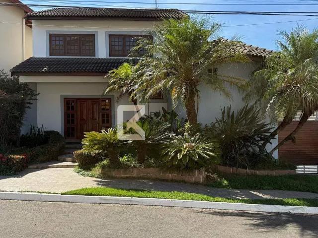 Sobrado para Venda/Aluguel com 5 quartos, 368 m² por R$ 1.673.000