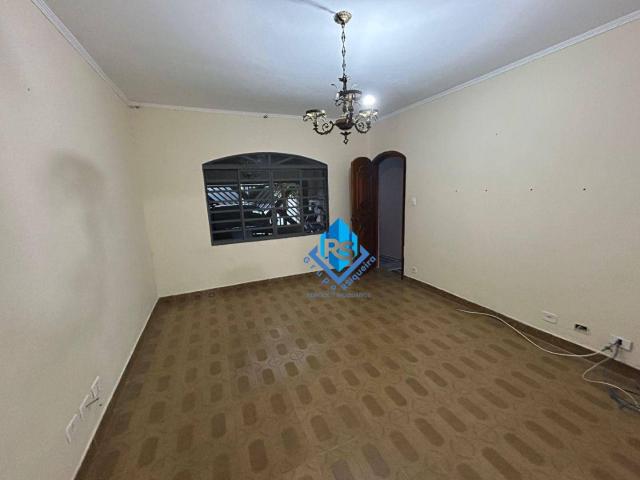 Sobrado para Venda/Aluguel com 3 quartos, 180 m² por R$ 615.000