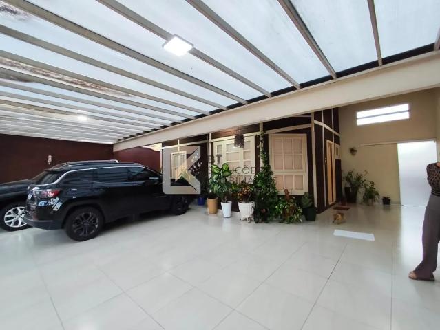 Sobrado para Venda/Aluguel com 3 quartos, 215 m² por R$ 1.600.000