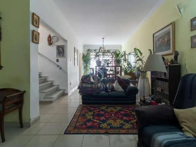 Sobrado para Venda/Aluguel com 3 quartos, 210 m² por R$ 1.650.000