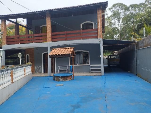 Sobrado para Venda/Aluguel com 3 quartos, 240 m² por R$ 1.200.000