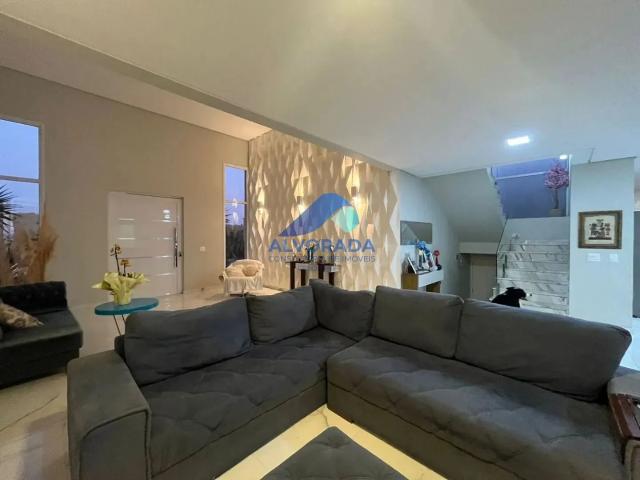 Sobrado para Venda/Aluguel com 3 quartos, 260 m² por R$ 3.200.000