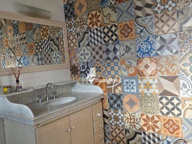 Sobrado para Venda/Aluguel com 3 quartos, 271 m² por R$ 850.000