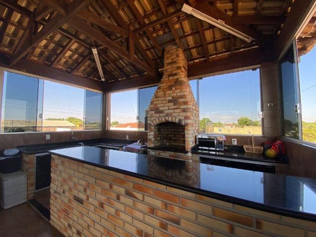 Sobrado para Venda/Aluguel com 3 quartos, 288 m² por R$ 600.000