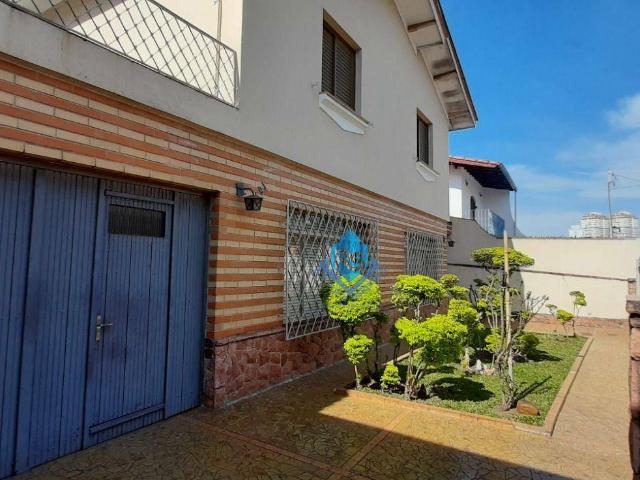 Sobrado para Venda/Aluguel com 3 quartos, 370 m² por R$ 3.200.000