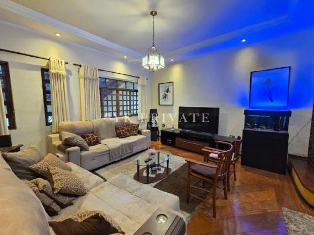 Sobrado Parque São Domingos/ 150 m²/ 3 Suites/ 1 Master / Quintal / 4 vagas