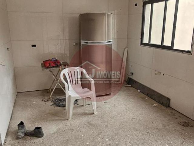 Sobrado Pinhais 174 m2 03 qtos ste 02 vagas, R 850 mil