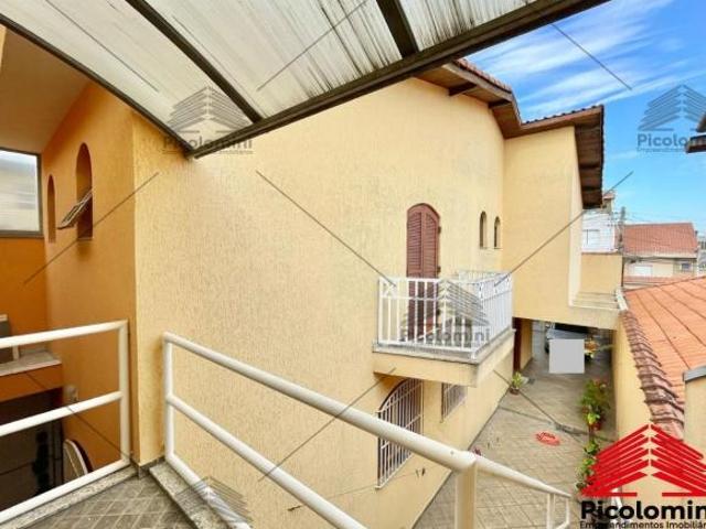 Sobrado Pq. São Lucas com 193m2, terreno 7,00x 23,700, 3 quartos sendo 1 suíte, 4 vagas de garagem