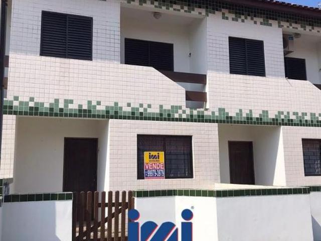 Sobrado próximo ao mar no Ipacaray