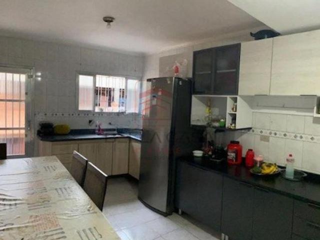 SOBRADO PROXIMO AO METRO SANTA CLARA