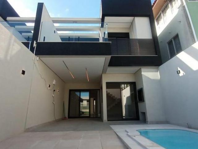 Sobrado quadra mar alto padrão