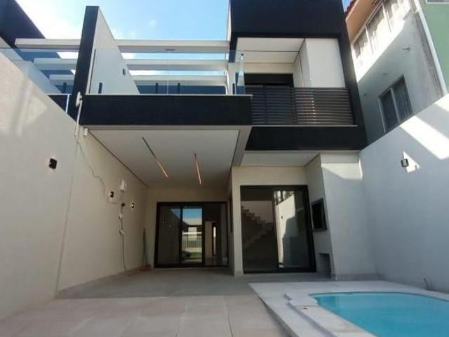 Sobrado quadra mar alto padrão