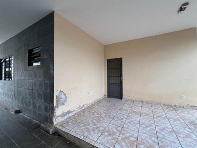 SOBRADO QNM 3 COM 3 QUARTOS SENDO 1 SUITE E 2 SEMI SUITES