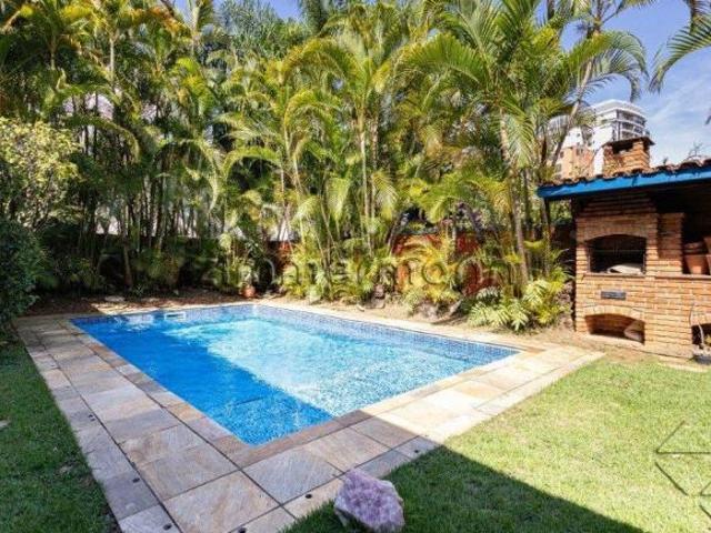 SOBRADO REAL PARQUE 4 SUÍTES 2 VAGAS PISCINA E CHURRASQUEIRA