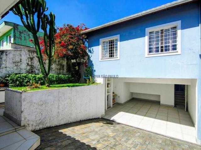 Sobrado Reformado | Vila Gurarani | 3 dormitórios 1 suíte | 2 vagas | 222 m² útil