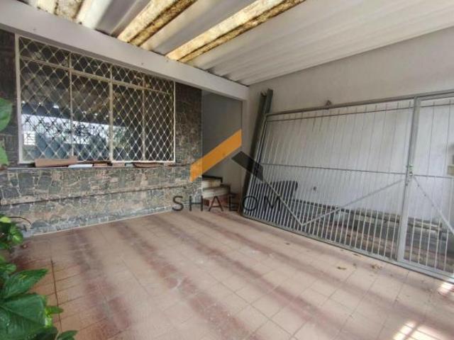 Sobrado Reformado à Venda e Locação no Jardim Trussardi